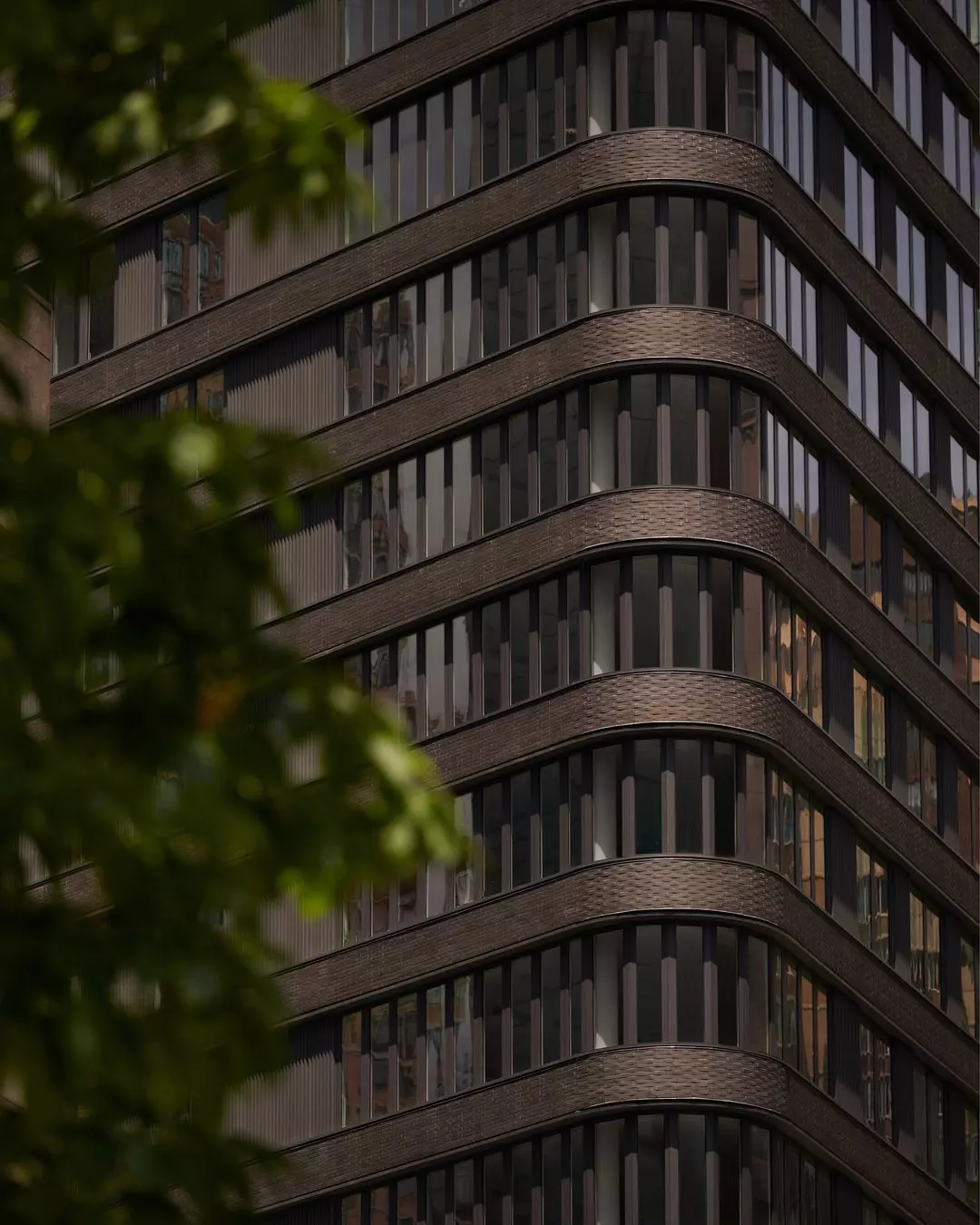 Building | Anagram Columbus Circle Luxury UWS Apartments | 1 West 60th